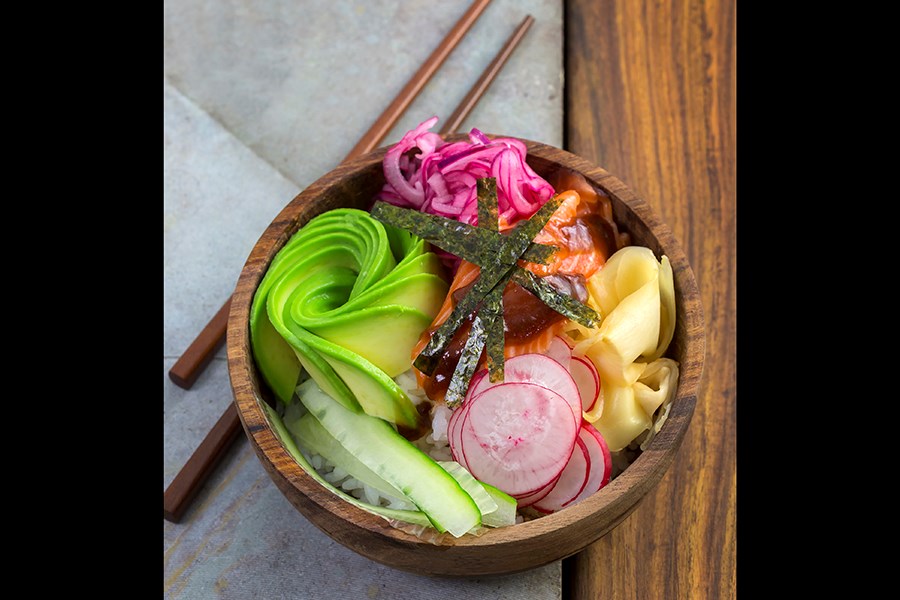 Poké Bowl Med Lax & Avokado | Haugen-Gruppen